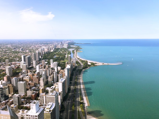 TILT Chicago: A Thrill Ride One-Thousand Feet in the Sky – The ...